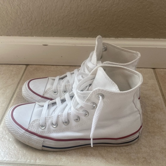 Converse | Shoes | Brand New Converse Size 4 Mens Size 6 Womens White ...
